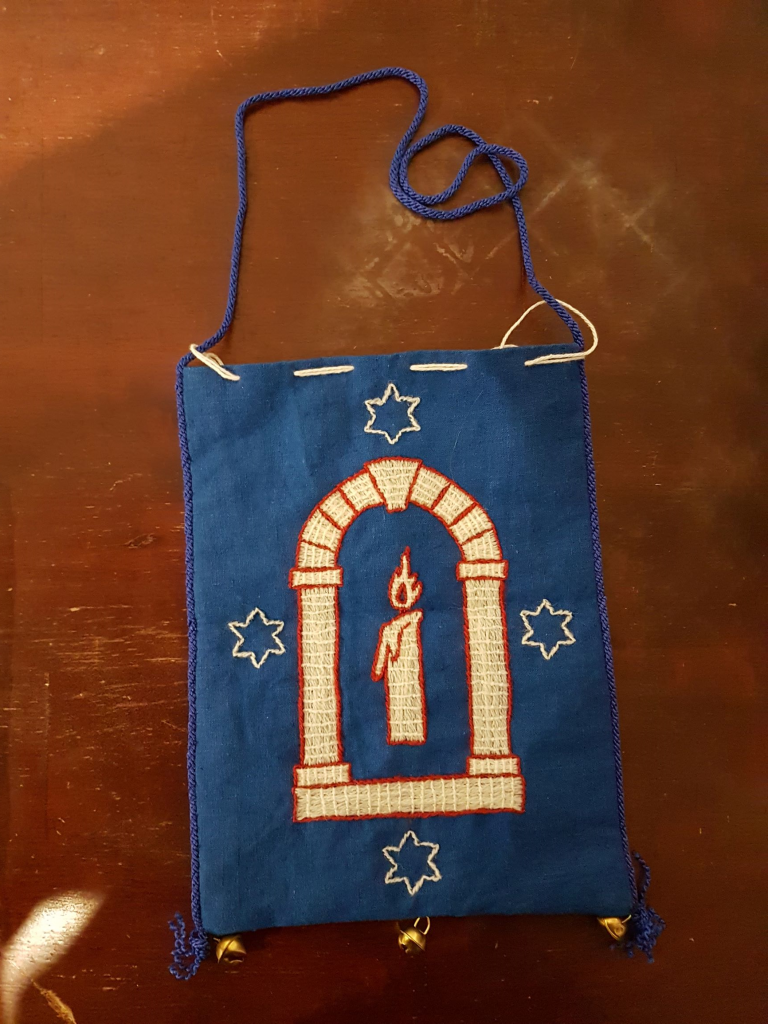 Kingdom Arts and Sciences Champion's Pouch - Lochac Arts and Sciences